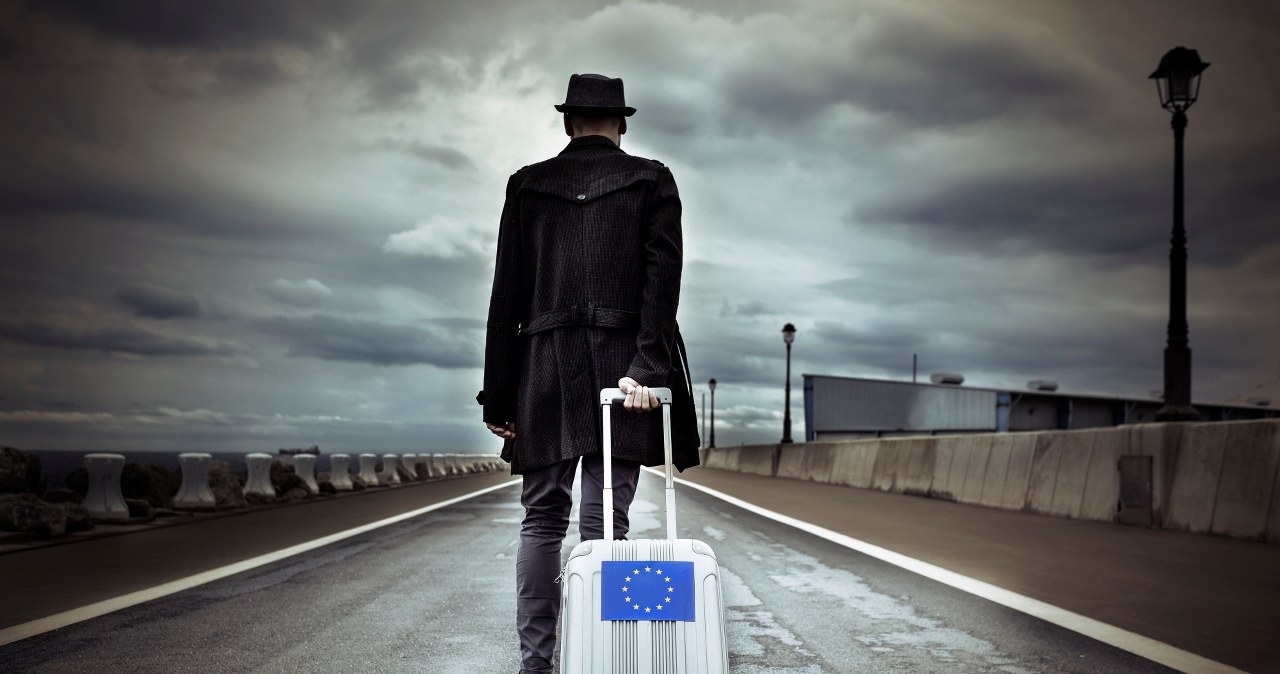 Emigracja zarobkowa: Setki tysięcy Polaków wyjedzie za chlebem ...