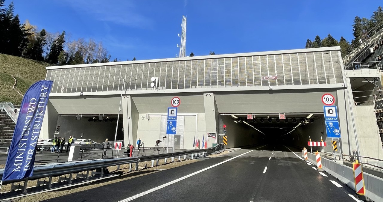 Tunel na Zakopiance otwarty. Zobaczcie, jak wygląda i jak się nim jedzie - Motoryzacja w INTERIA.PL