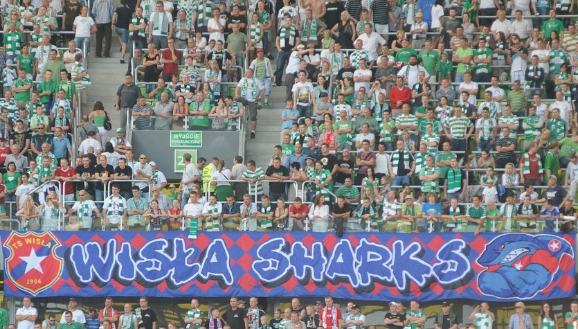 Małopolskie: Pseudokibice Wisła Sharks przed sądem. 215 przestępstw ...