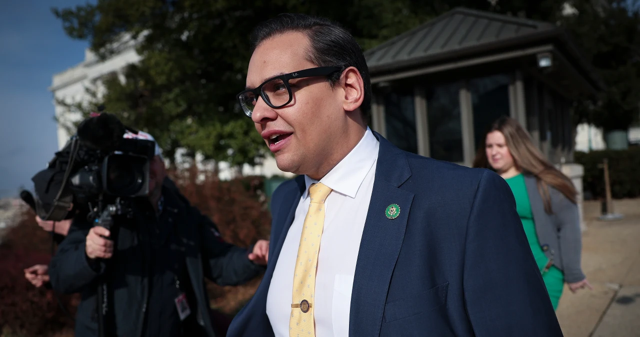 USA. Kłopoty George'a Santosa. Miał współpracować z kuzynem rosyjskiego ...