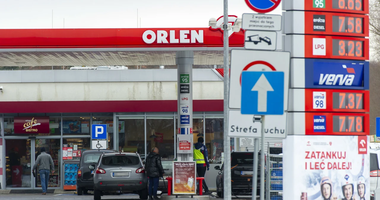 Koszalin. Awaria na stacji Orlen. Kierowcy tankowali rozwodnioną ...