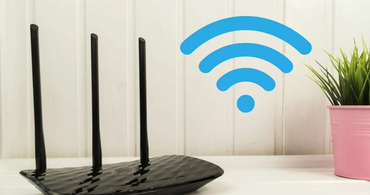 Gdzie najlepiej ustawić router? - Kobieta w INTERIA.PL