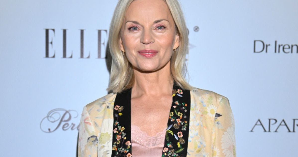 Małgorzata Foremniak w kwiecistym garniturze. Wygląda obłędnie - Styl w ...