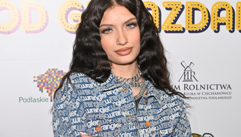 Viki Gabor chwali się dorosłą stylizacją i mocnym makijażem - pomponik.pl