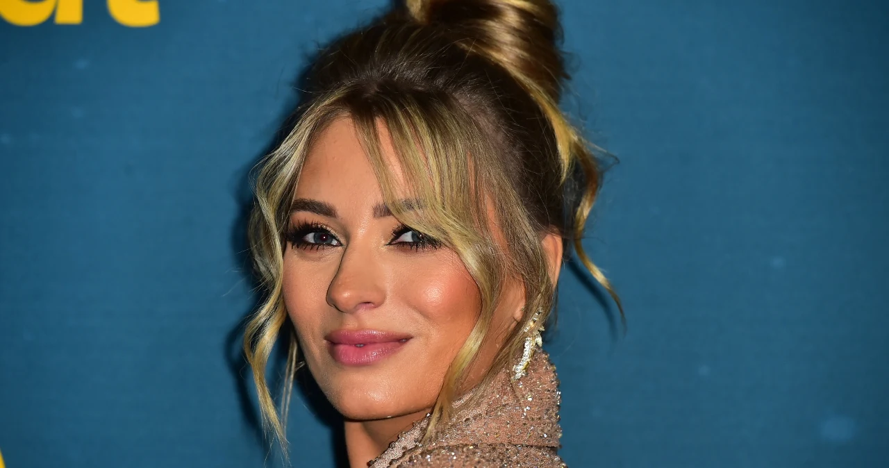 Marcelina Zawadzka w projekcie Violi Piekut na Party Fashion Show. Co ...