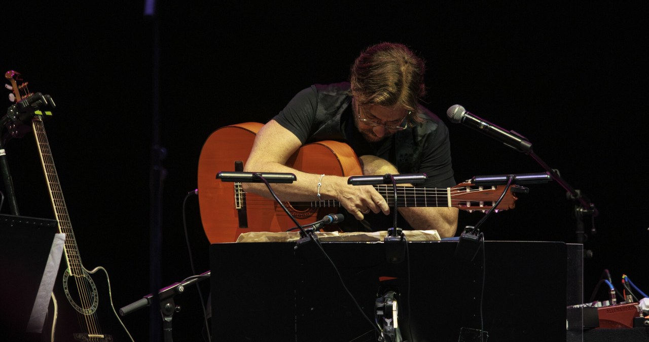 Dostał zawału serca na scenie. Jak się czuje Al Di Meola? Są nowe ...
