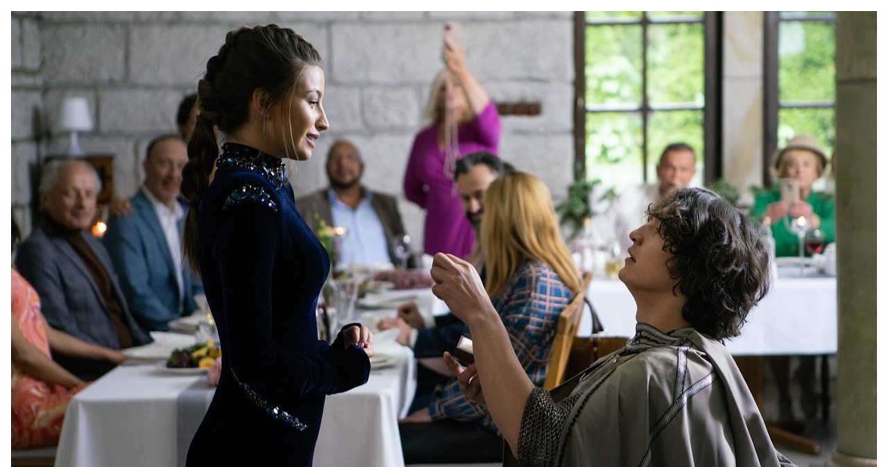 "Teściowie": Violetta robi karierę w modelingu, Roman rozwiązuje ...