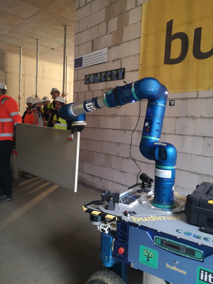 Budimex zaprezentował robota. Będzie wiercić i malować. Co z ...