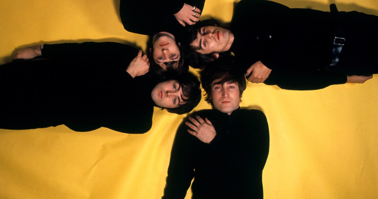 Beatlesi są znów razem, po raz ostatni. Klip do "Now and Then" to wyciskacz łez - Muzyka w ...