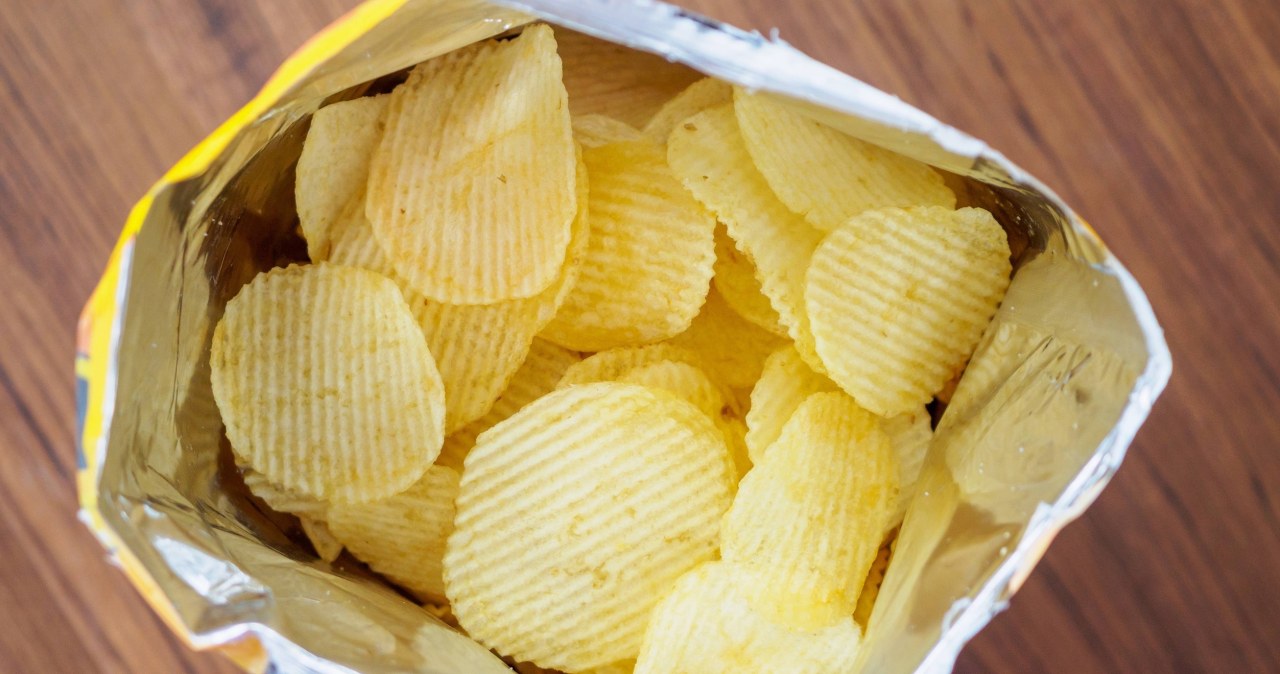 Niebezpieczne związki w popularnych chipsach. Rujnują zdrowie - Kobieta ...