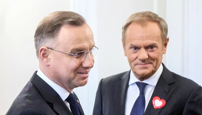 Donald Tusk przejmuje władzę. Mateusz Morawiecki bez wotum zaufania - Wydarzenia w INTERIA.PL