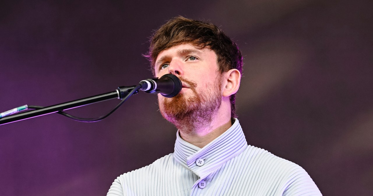 James Blake "Playing Robots into Heaven": Sam sobie kijem w szprychy ...