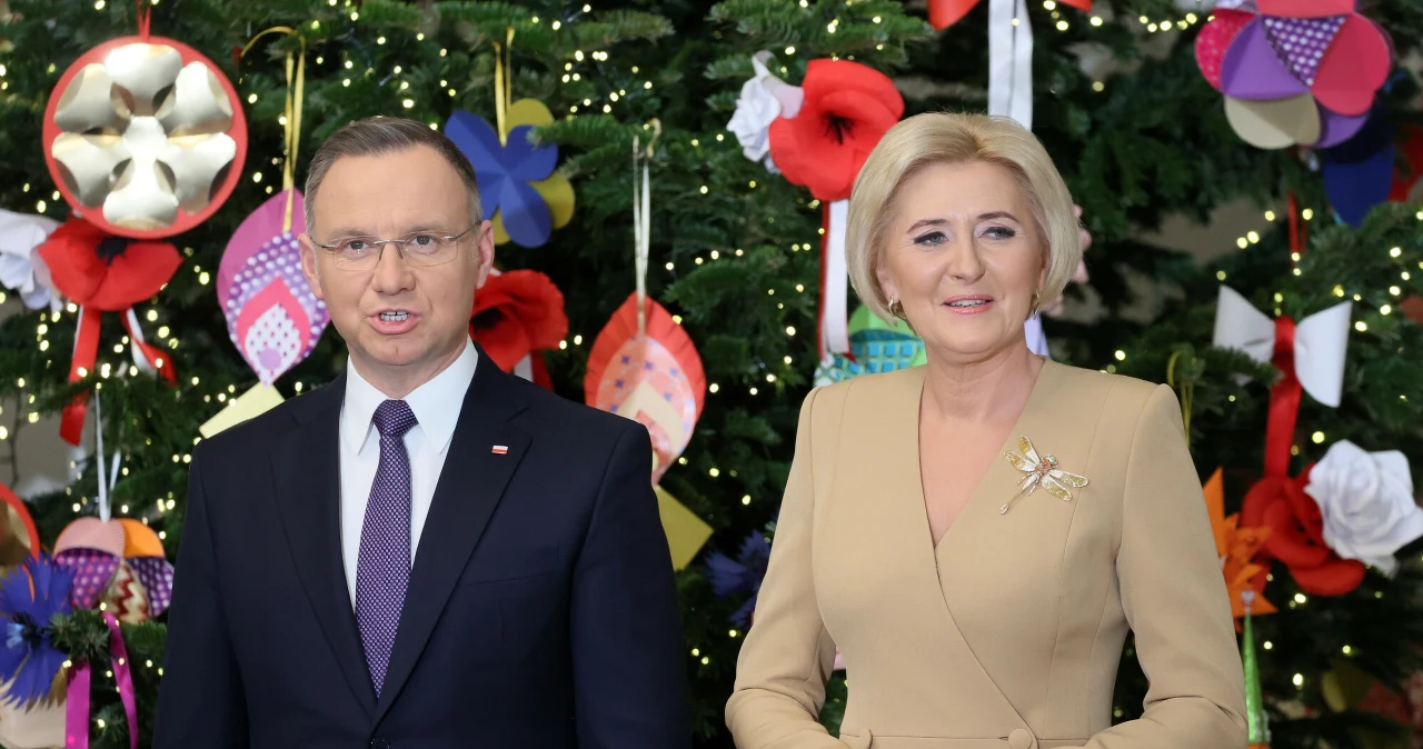 WOŚP. Prezydent i pierwsza dama przekazali przedmioty na aukcję - Wydarzenia w INTERIA.PL