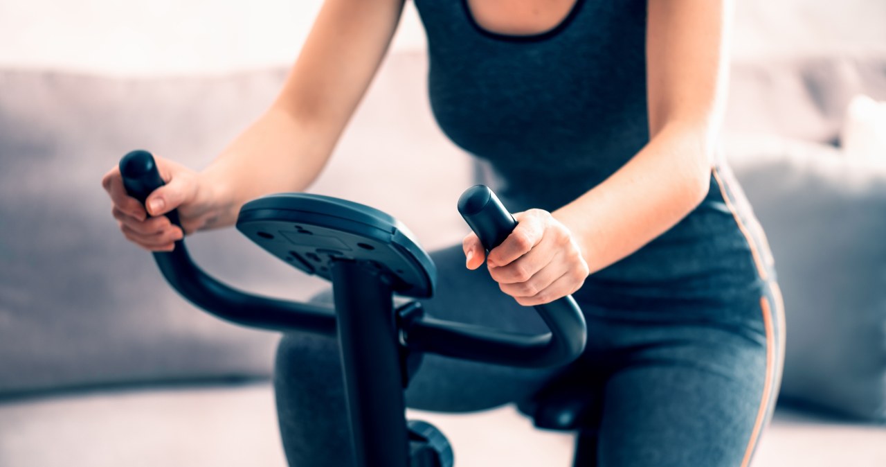 Jazda na rowerze na chudnięcie - jak zrobić trening cardio? - top.pl