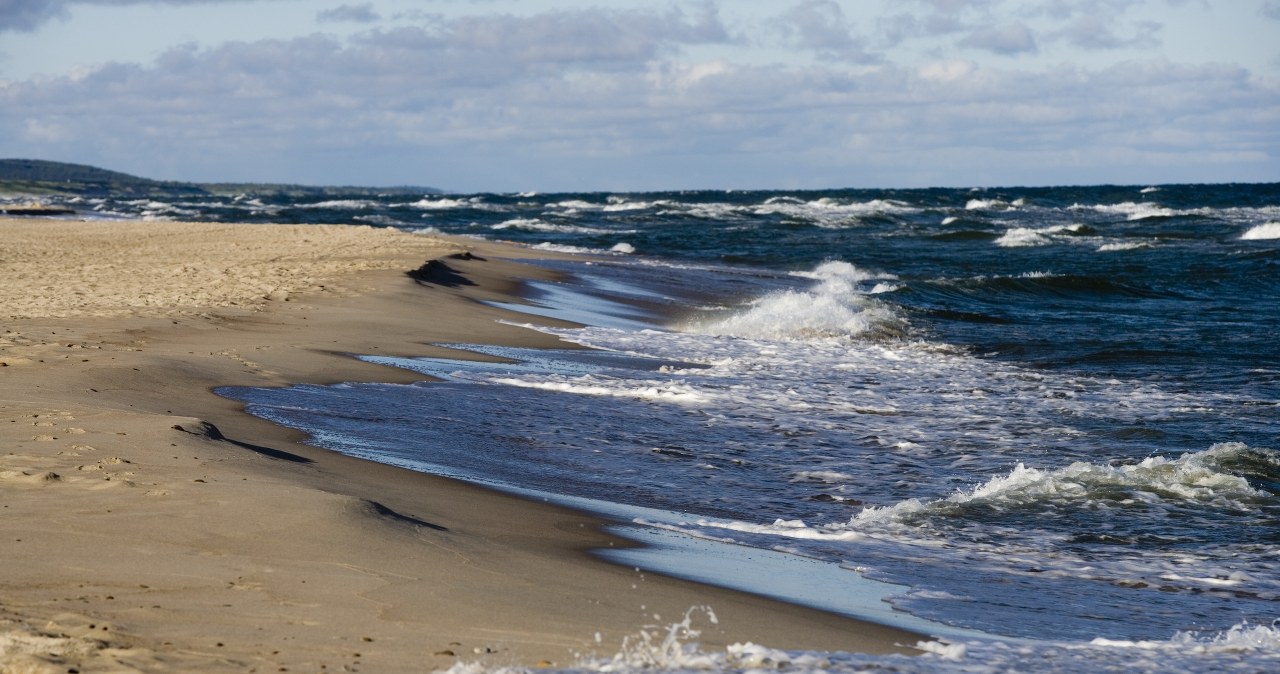 Wyciek ropy w terminalu Orlen Litwa. Do Bałtyku dostało się kilkaset ...