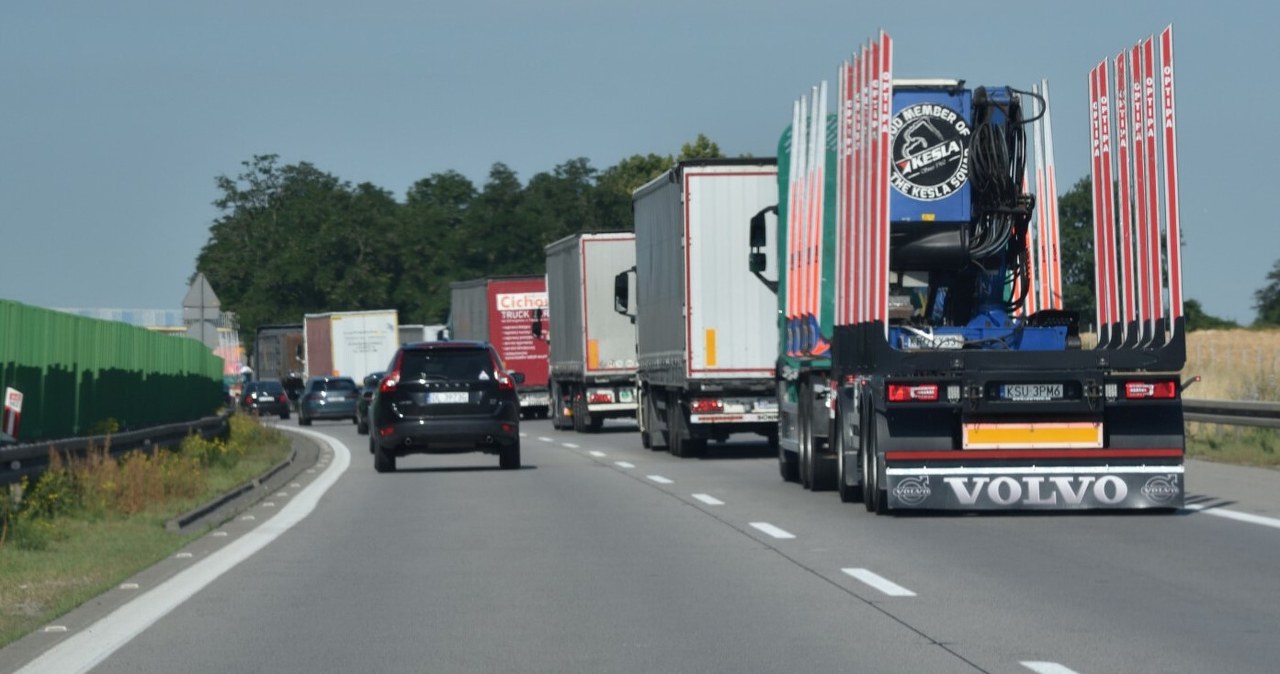 Wakacyjne zakazy dla ciężarówek. Kiedy obowiązują? - Motoryzacja w INTERIA.PL