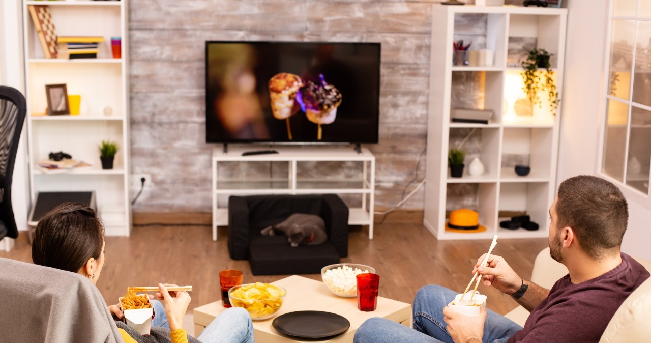 Od poniedziałku nowy program CTV9 w telewizji naziemnej - GeekWeek w ...