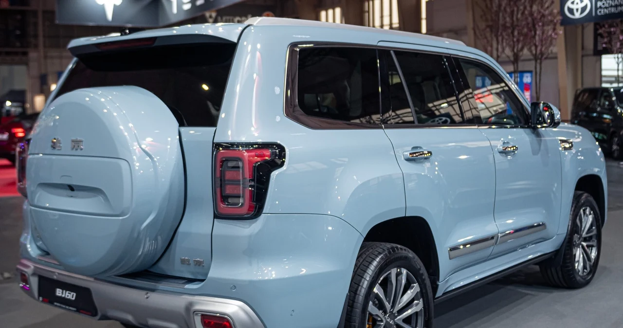 BAIC BJ60. Duży, luksusowy SUV, który nie boi zjechać z asfaltu ...
