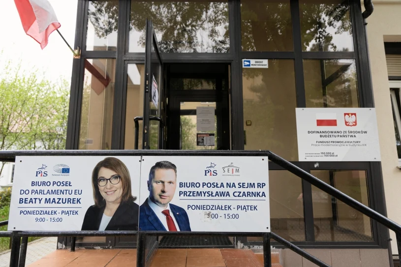 Wybory do europarlamentu 2024. Beata Mazurek skreślona i upokorzona - Wydarzenia w INTERIA.PL