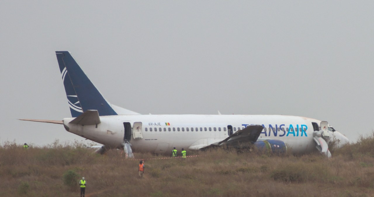 Senegal. Samolot poza pasem. Ranni, ewakuacja - Wydarzenia w INTERIA.PL