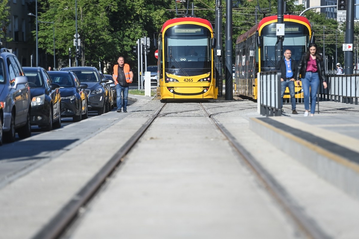 Po 50 latach tramwaj wrócił na Sielce. Nowa linia w Warszawie - RMF 24