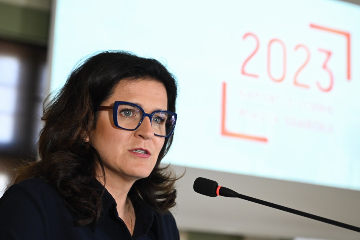 Ile zarobiła Dulkiewicz? Przeglądamy oświadczenia samorządowców - RMF 24