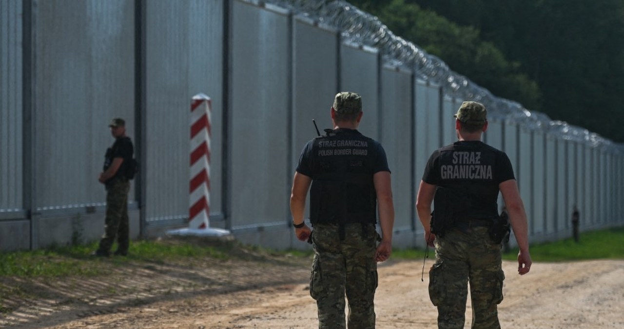 Granica polsko-białoruska. Niepokojąca seria incydentów, "obrzucali patrole" - Wydarzenia w ...
