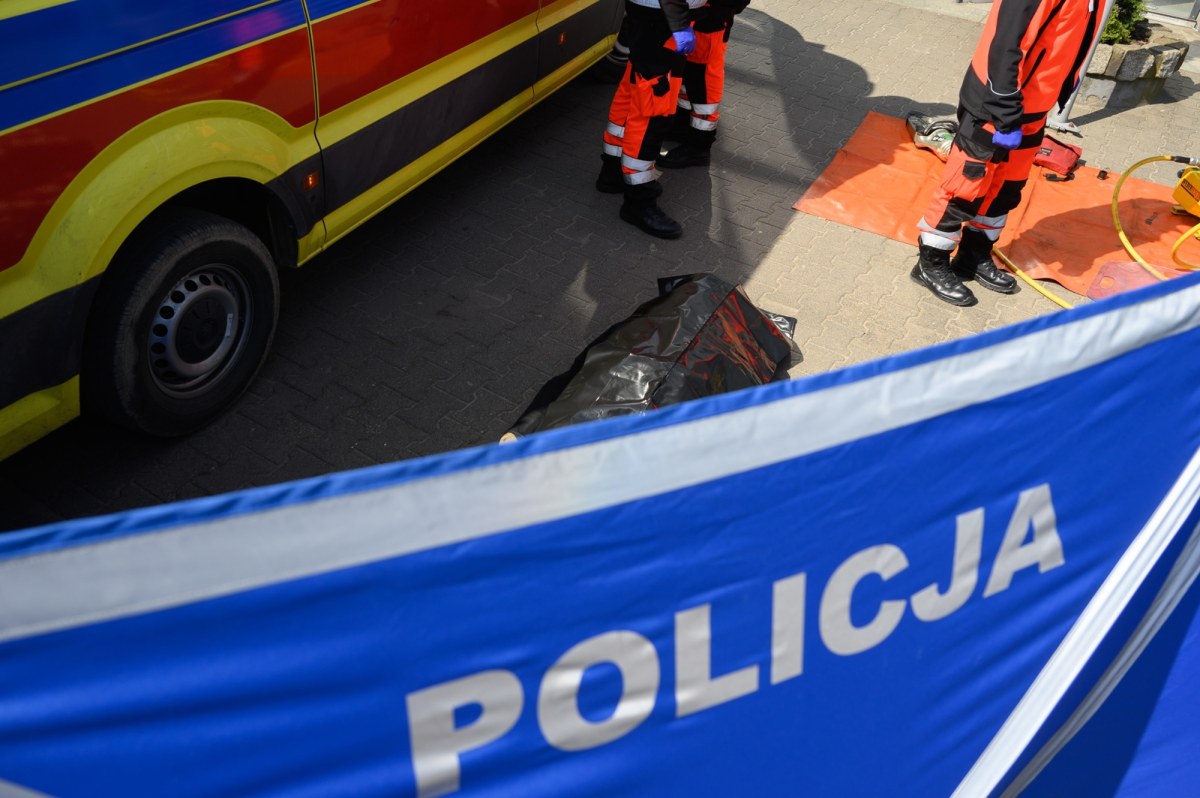 Wypadek na Mazowszu. Kawałek szkła wbił się w ciało małej dziewczynki ...