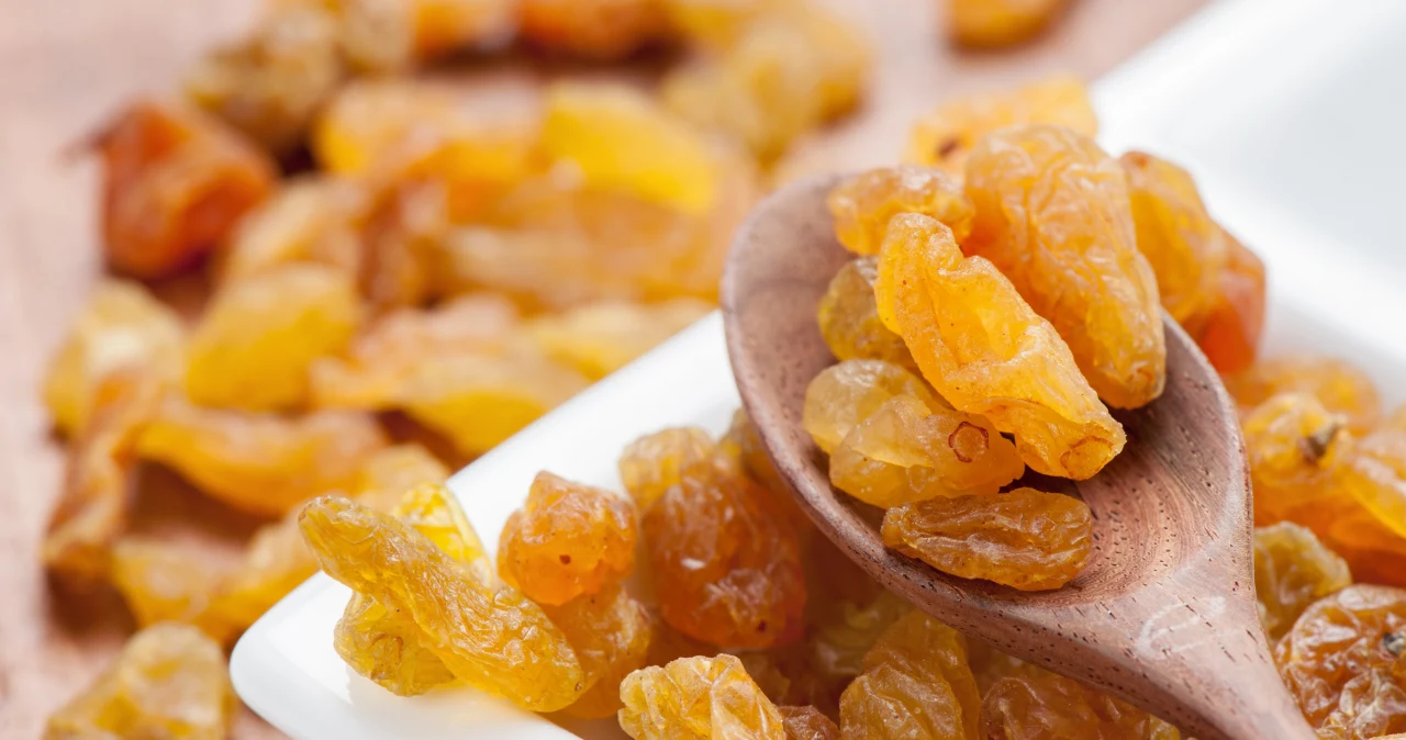 Czy rodzynki są zdrowe? Właściwości, kalorie i ile można ich jeść ...