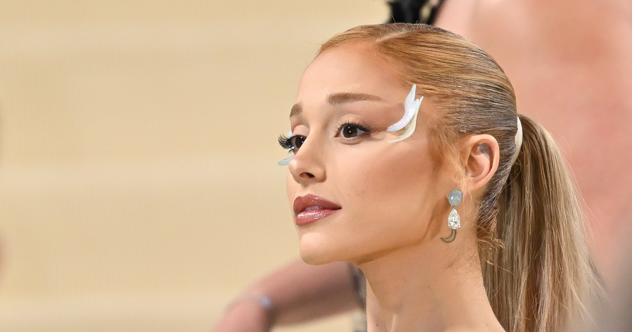 Ariana Grande walczy z tabloidami, promując film "Wicked". "Nie pozwolę ...