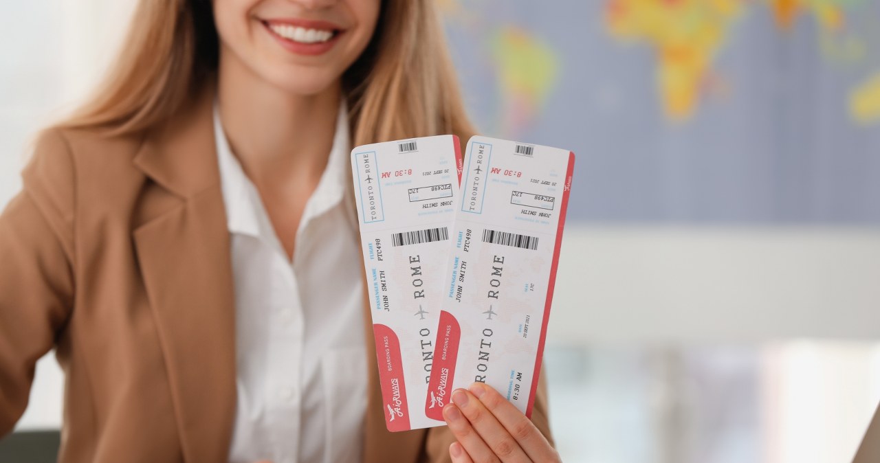 Tanie bilety lotnicze - w jaki dzień je kupić? - top.pl