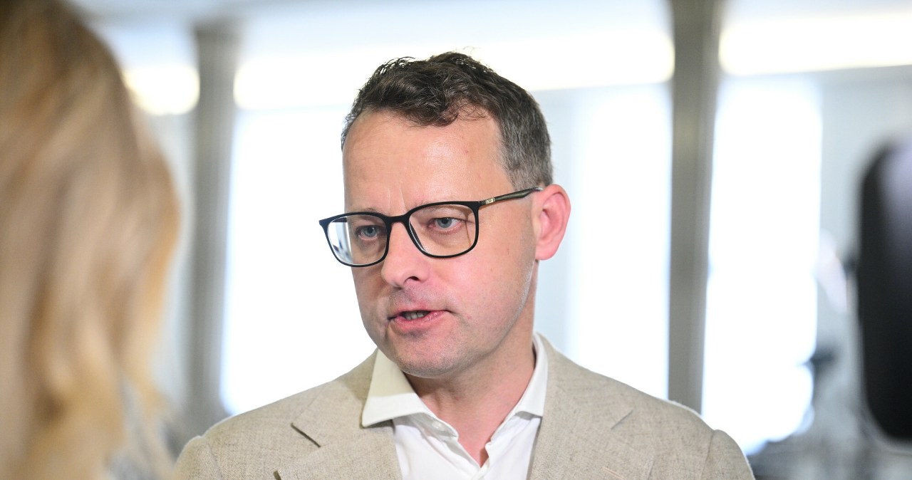 Marcin Romanowski nie stawi się w prokuraturze. "Szereg przeszkód" - Wydarzenia w INTERIA.PL