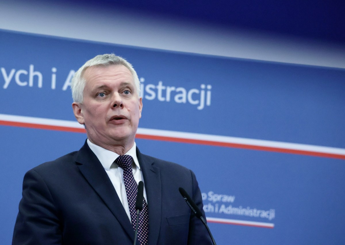 Szef MSWiA: 24 zawiadomienia do prokuratury po audycie w służbach - RMF 24