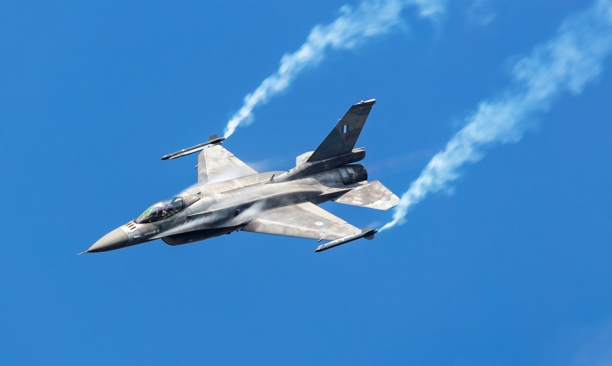 Niesamowity wyczyn ukraińskiego pilota F-16. Amerykanie mogą być dumni ...