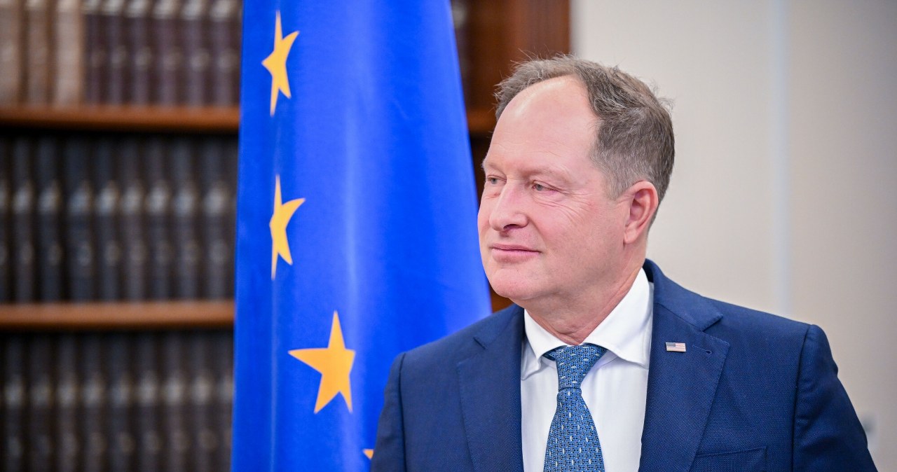 Mark Brzezinski żegna się z Polską. Zamieścił nagranie: "Świat tego nie ...