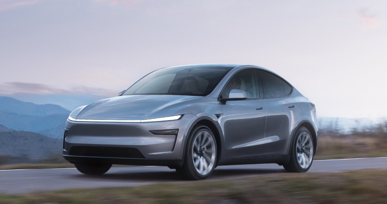 Nowa Tesla Model Y lepiej wyciszona i z większym zasięgiem. Ile ...