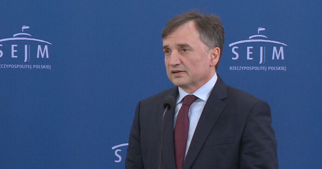 Zbigniew Ziobro składa zawiadomienie do prokuratury. W tle sprawa Pegasusa - Wydarzenia w INTERIA.PL