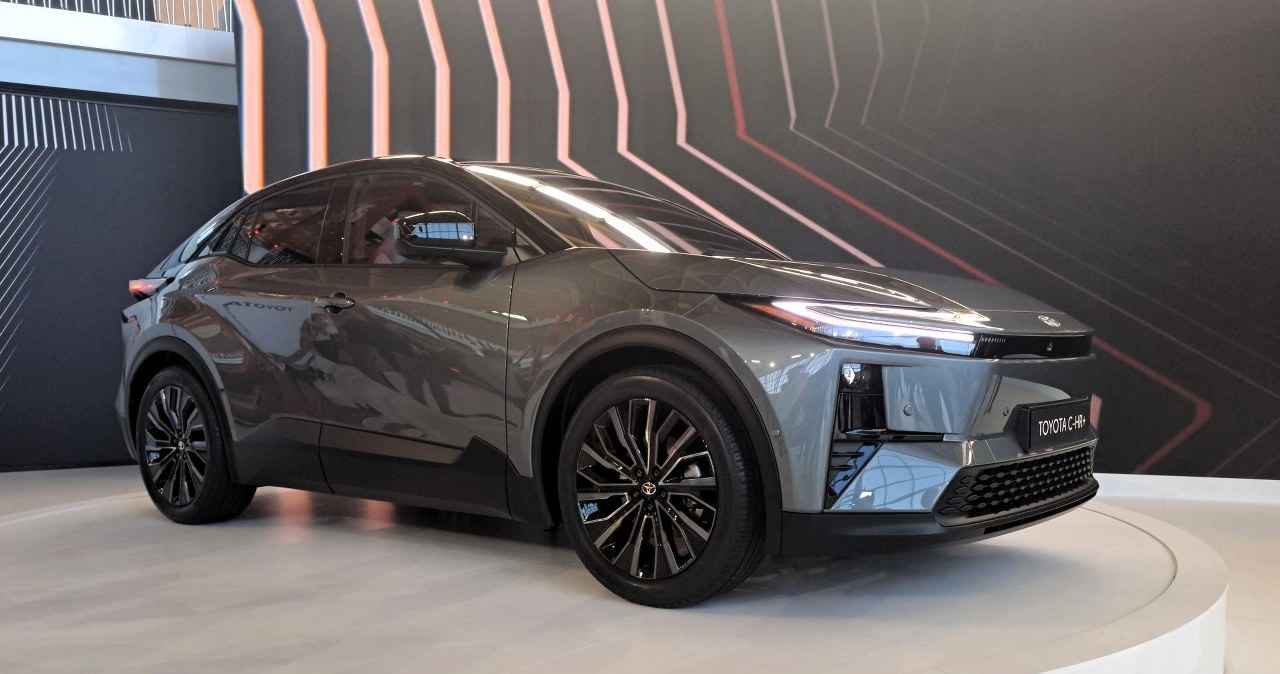 Toyota C-HR+ to nowe auto w gamie. Po raz pierwszy na prąd ...