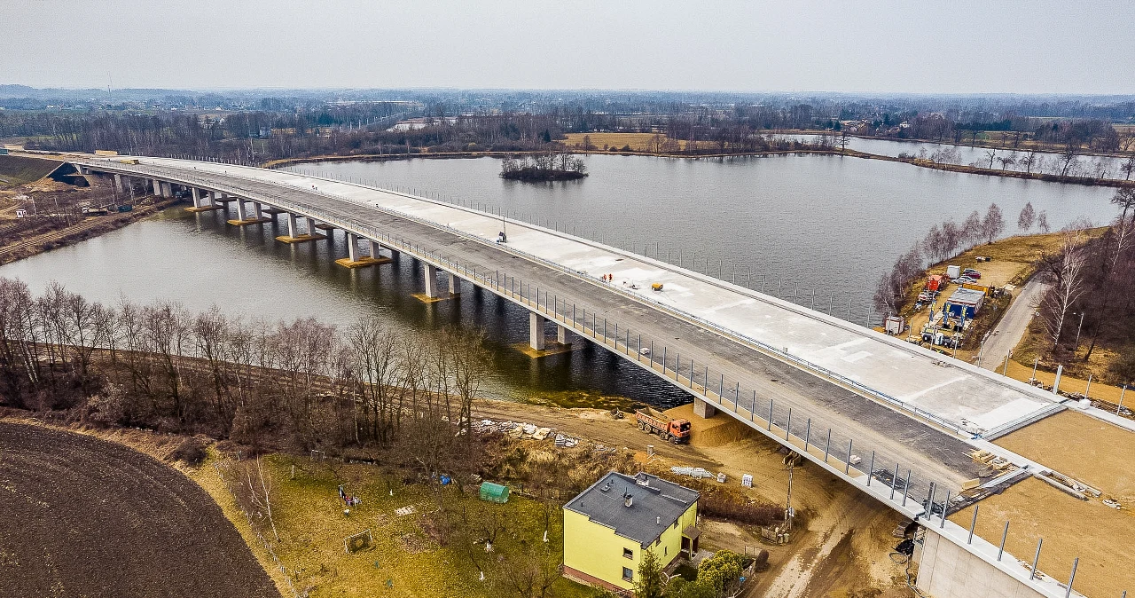 Budowa drogi S1 na Śląsku zbliża się do końca. To termin ukończenia - Motoryzacja w INTERIA.PL