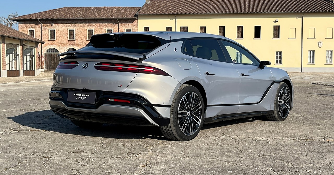 Denza Z9 GT to superluksusowe GT o osiągach Porsche. Kupicie go w Polsce - Motoryzacja w INTERIA.PL