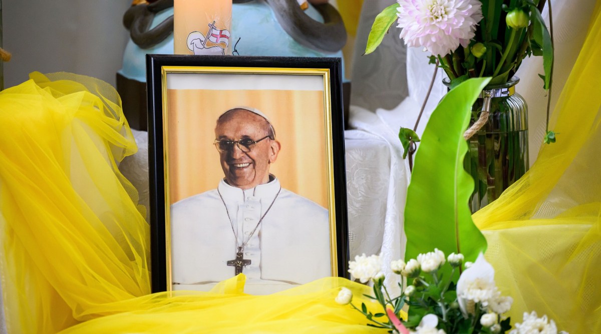 Papież Franciszek nie żyje. Znamy szczegóły na temat jego grobu - RMF 24