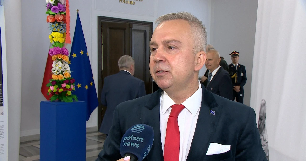 Piotr Woźniak zdecydował. Senator odchodzi z Nowej Lewicy - Wydarzenia w INTERIA.PL