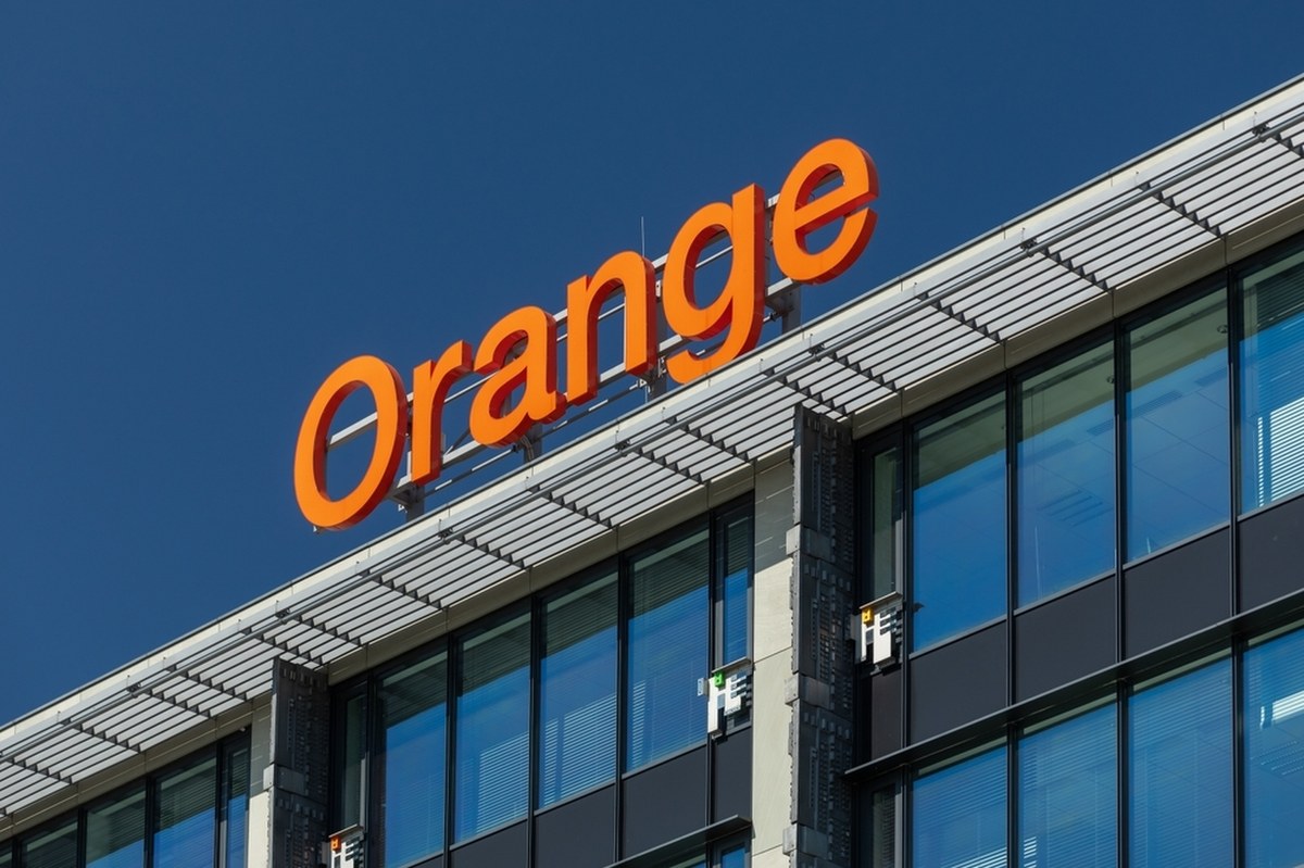 Awaria sieci Orange. Co się dzieje? - RMF 24