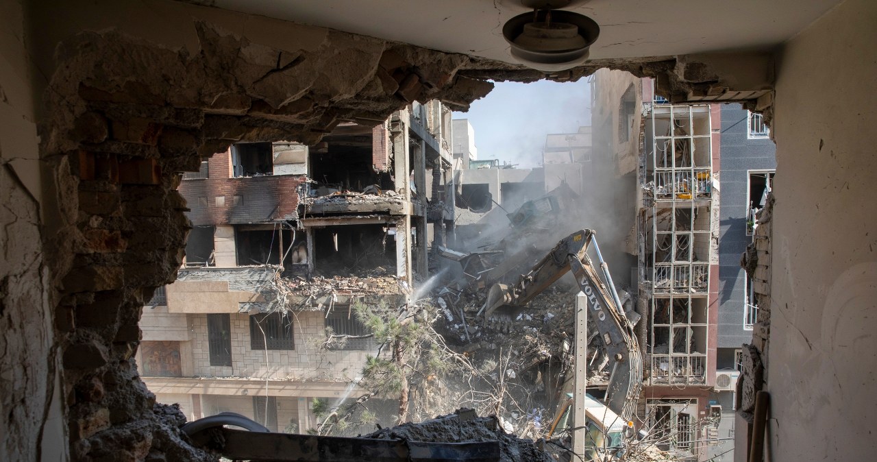 Iranka w szoku po uderzeniu rakiety. Jest nagranie - Gry w INTERIA.PL