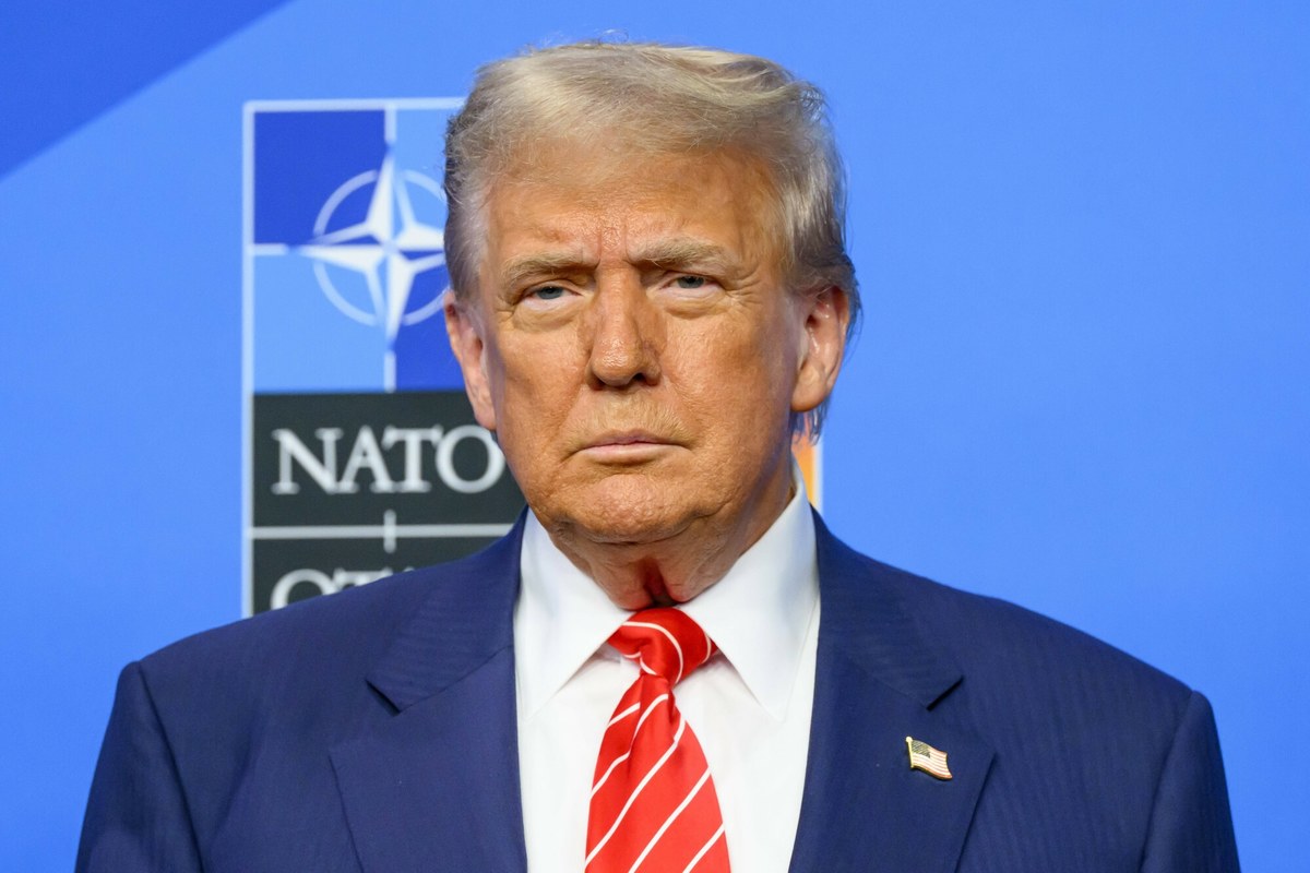 Donald Trump komentuje ustalenia szczytu NATO w Hadze - RMF 24 Donald Trump komentuje ustalenia szczytu NATO w Hadze - RMF 24