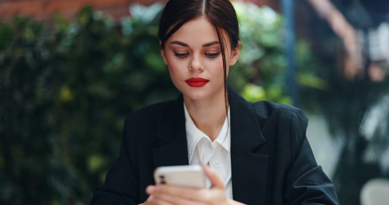 Czym różnią się millenialsi od zetek? Nawyki, których pokolenie Z nie ...