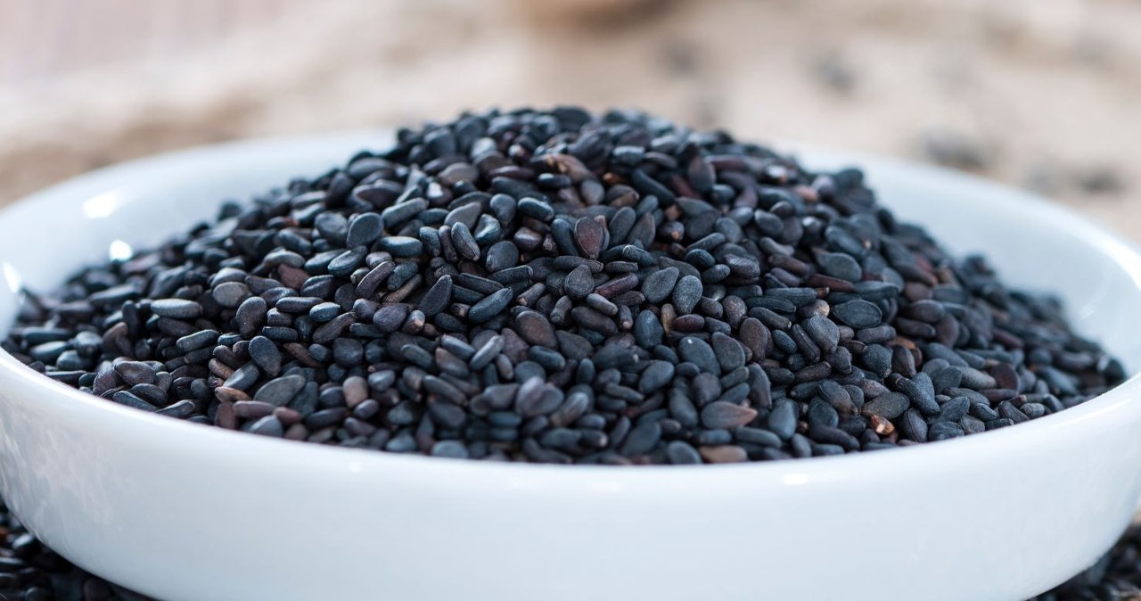 Na co pomaga jedzenie sezamu? - TerazGotuje.pl