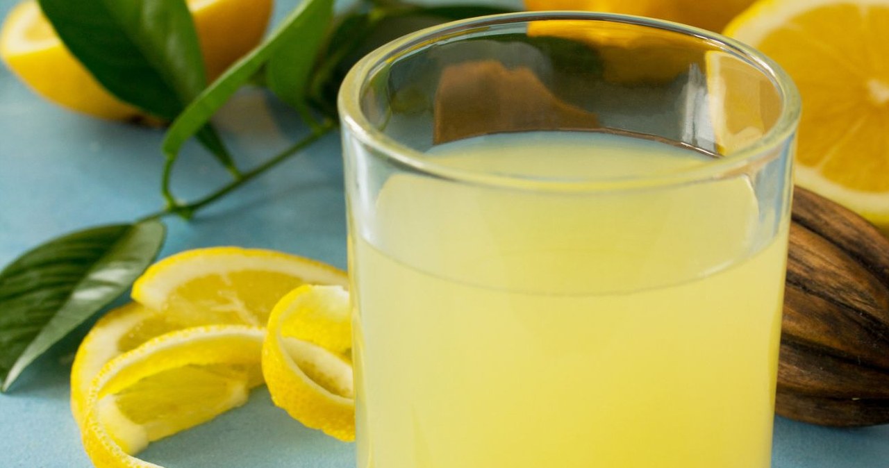 Na co pomaga picie soku z cytryn? - TerazGotuje.pl
