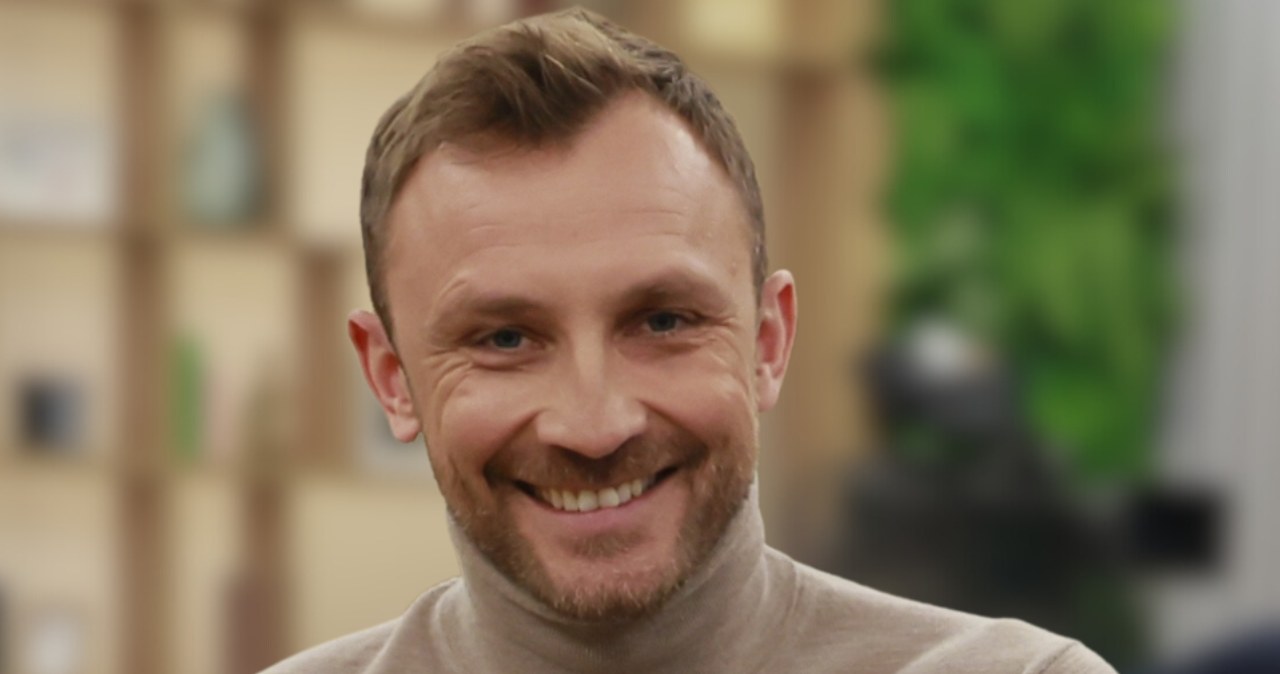 Zagrał w serialowym hicie, pracował z Charlize Theron. Kamil Nożyński ...