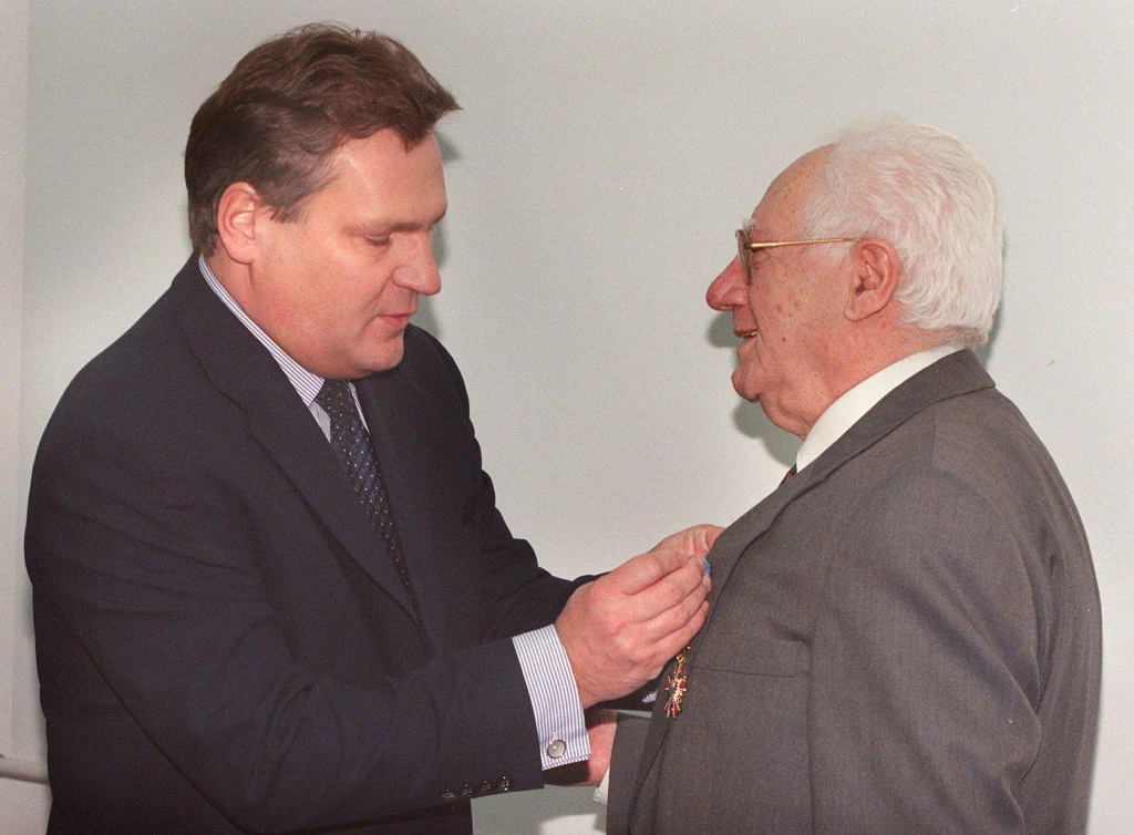 Izrael: Zmarł znany historyk Holokaustu Israel Gutman - Wydarzenia w ...